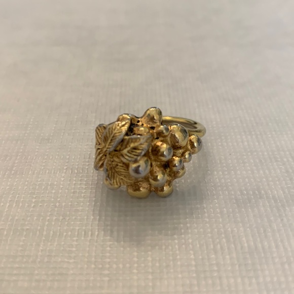Sarah Coventry | Jewelry | Vintage Sarah Coventry Grape Cluster Ring ...
